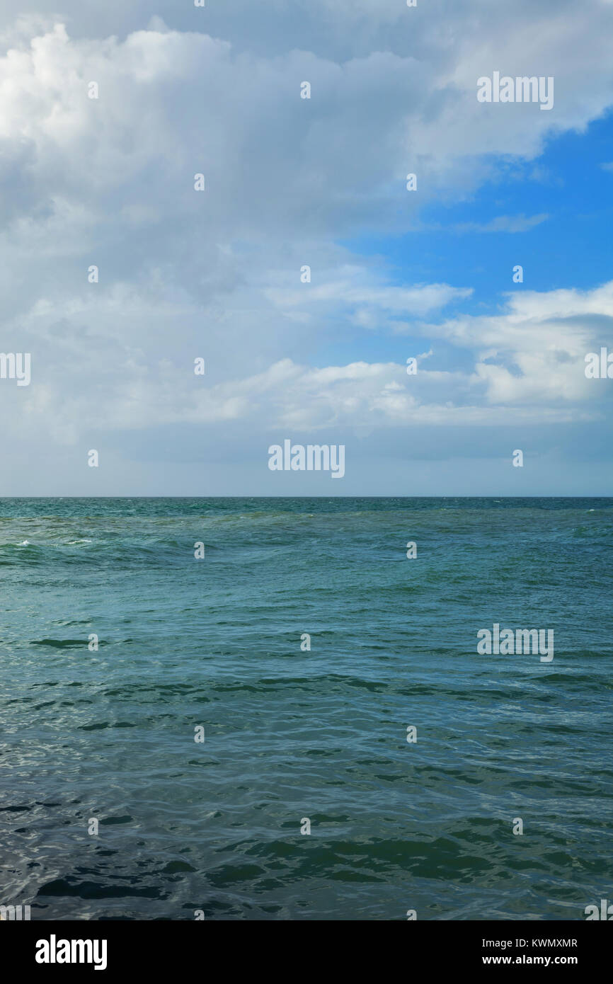 Outdoor sky and landscape hi-res stock photography and images - Alamy
