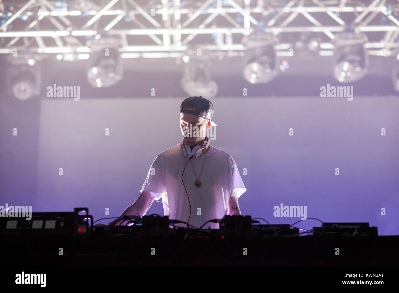 The American electronic musician, DJ and multi-artist Jimmy Edgar ...