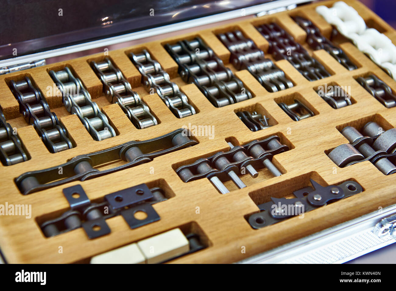 Power transmission chain hi-res stock photography and images - Alamy