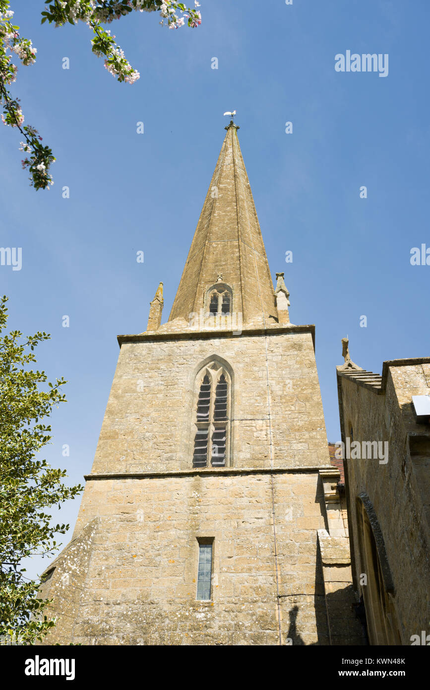 St. Lawrence's Church, Mickleton, Gloucestershire, England, UK, Europe ...