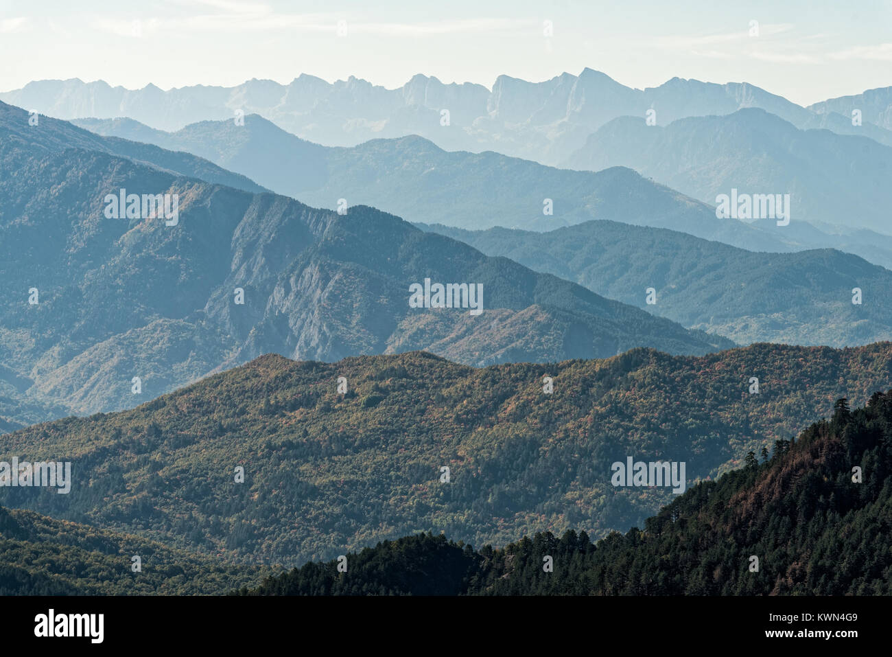 Pindus mountain range hi-res stock photography and images - Alamy