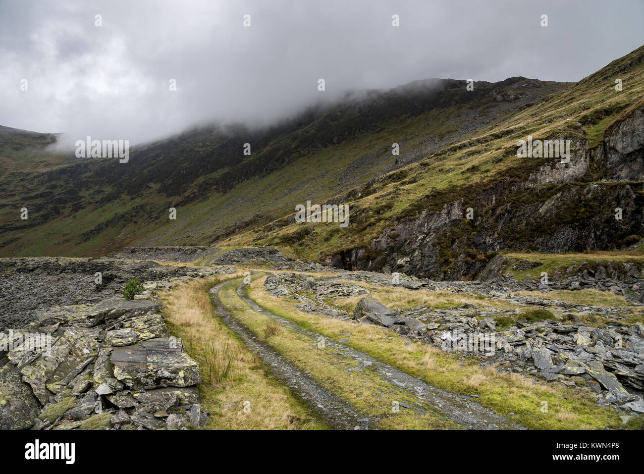 Slate hills quarry wales hi-res stock photography and images - Alamy