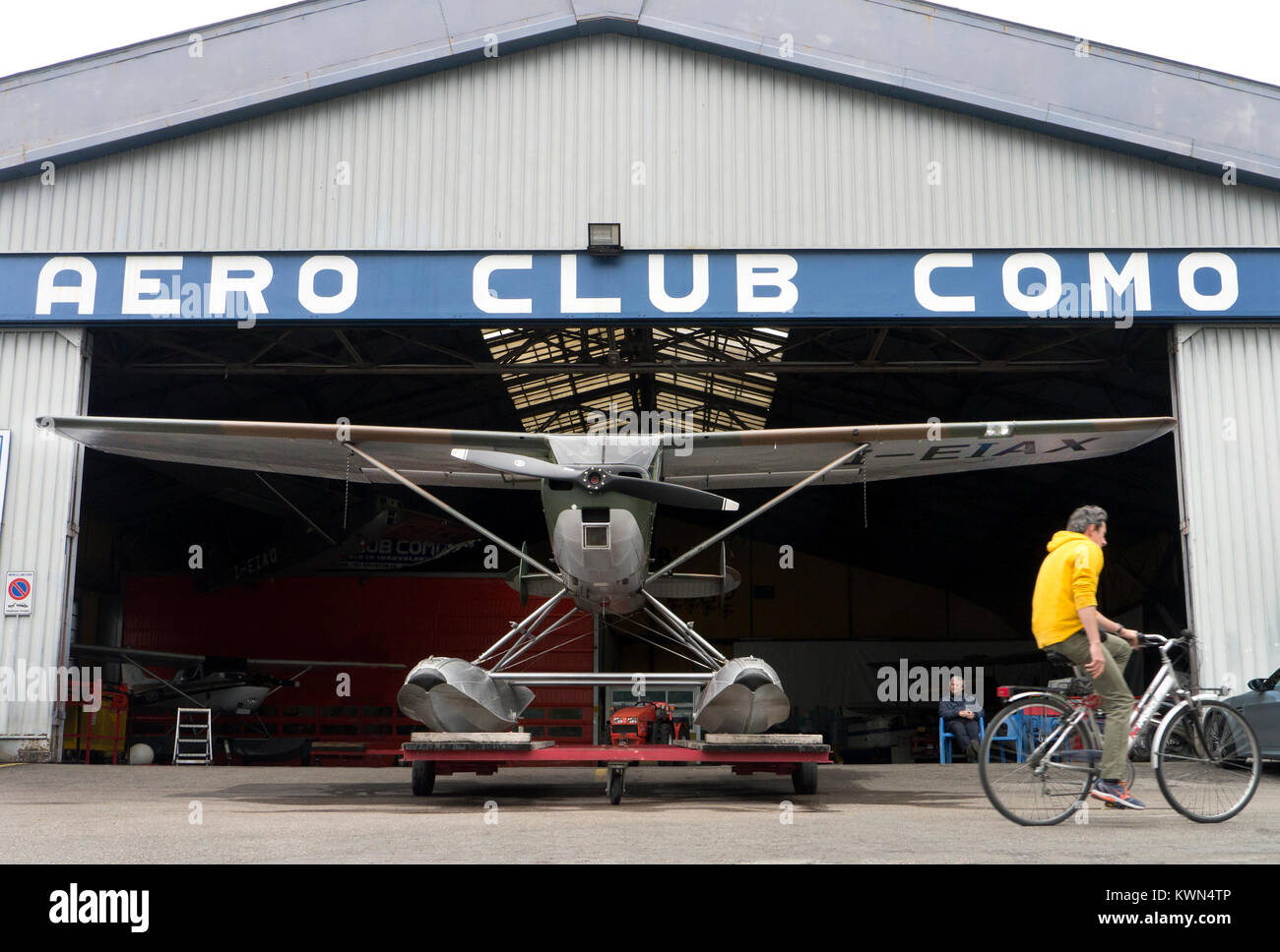 Club aircraft hi-res stock photography and images - Alamy