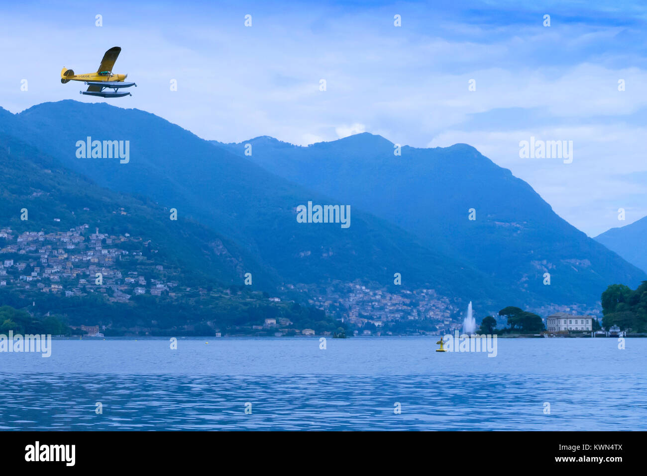 Piper cub float aircraft hi-res stock photography and images - Alamy