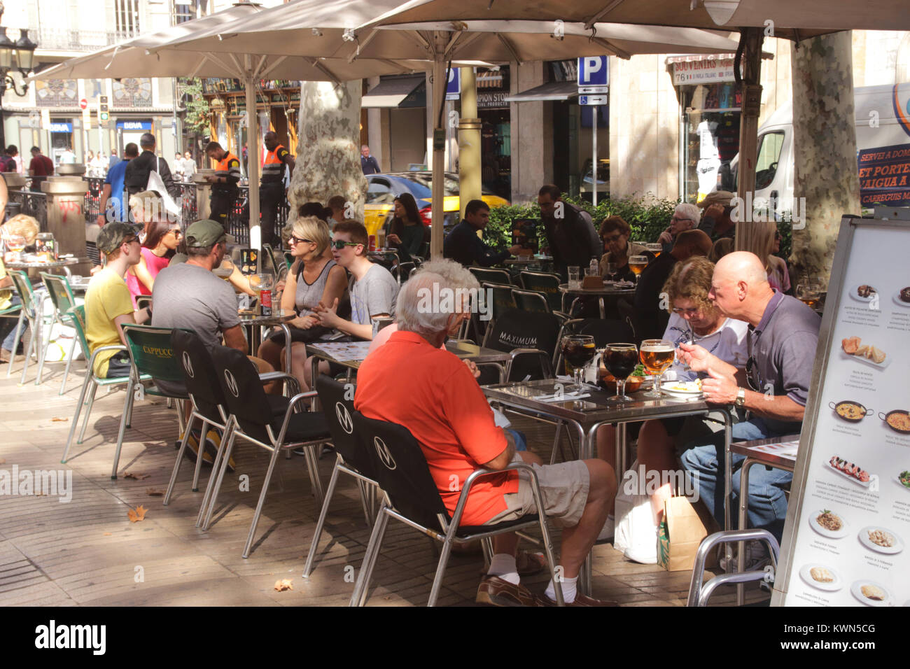 Rambla restaurant hi-res stock photography and images - Alamy