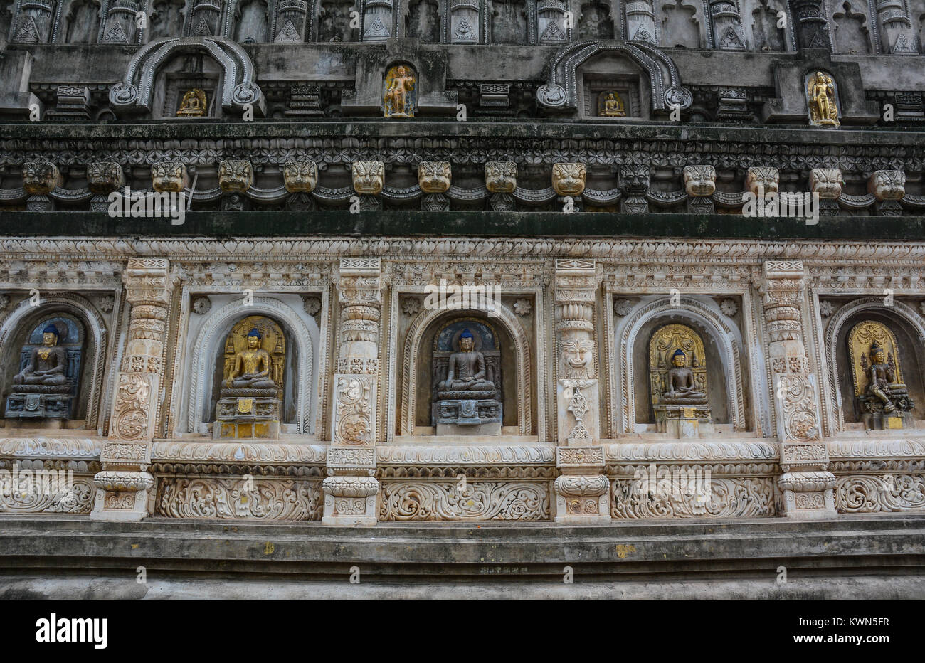 Details of Mahabodhi Temple Complex in Bodh Gaya, India Stock Photo - Alamy