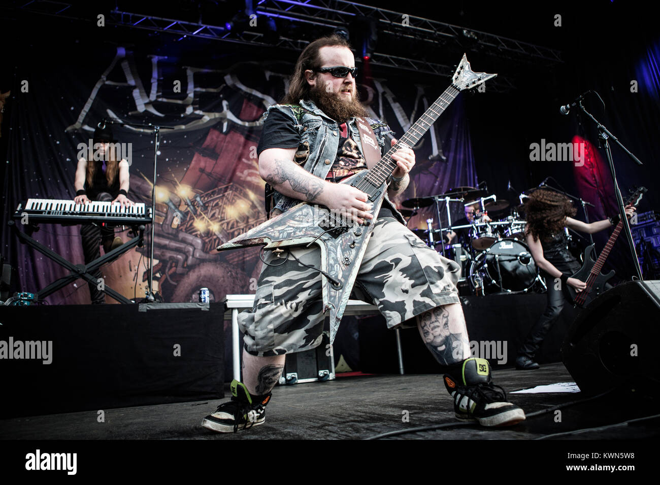 Alestorm band hi-res stock photography and images - Alamy