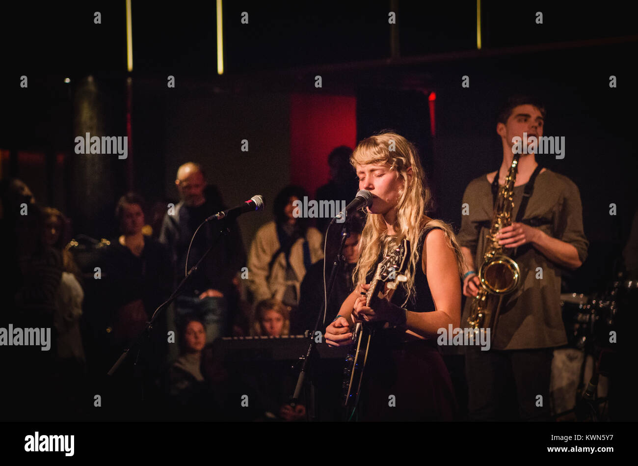 Alice phoebe lou performance hi-res stock photography and images - Alamy