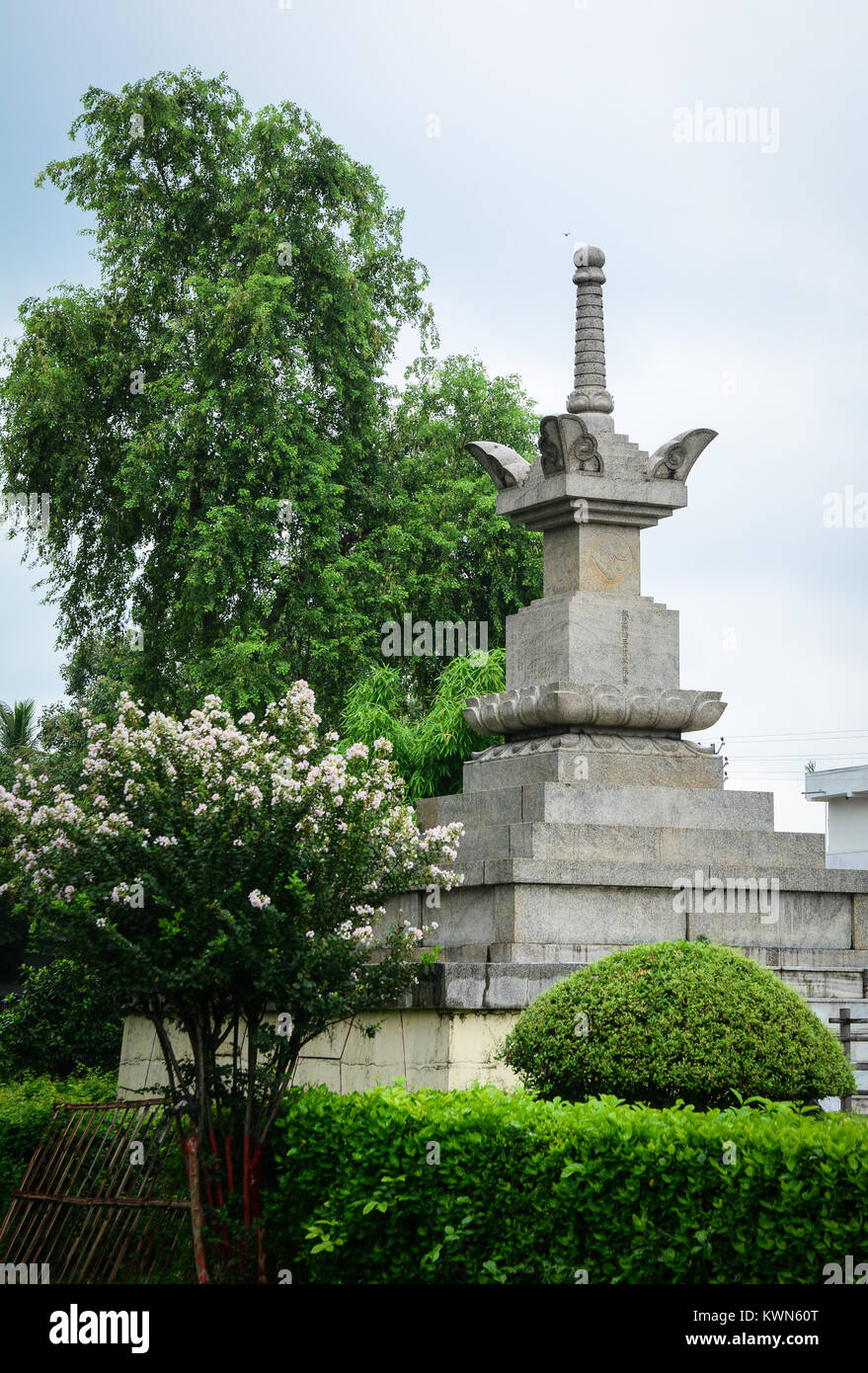 A stupa of Chinese Buddhist temple in Bodhgaya, India Stock Photo - Alamy