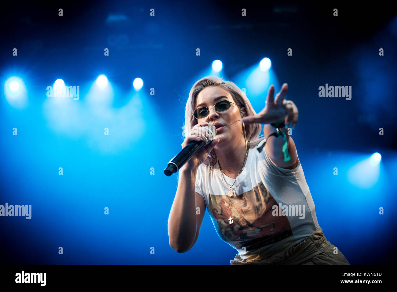 Anne marie rose nicholson hi-res stock photography and images - Alamy