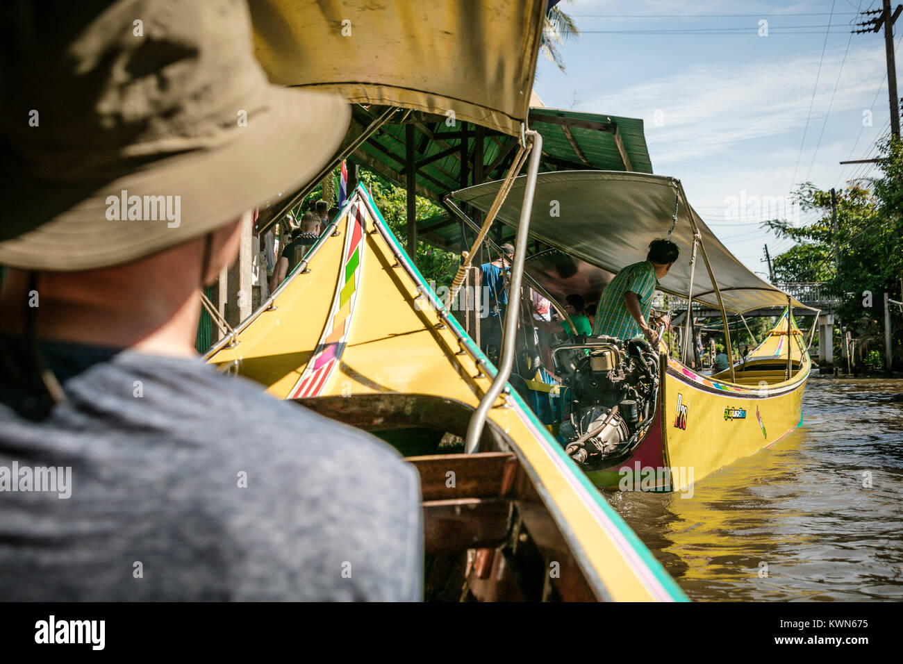 Tourist boats on canal, Damnoen Saduk Floating Market, Thailand Stock ...