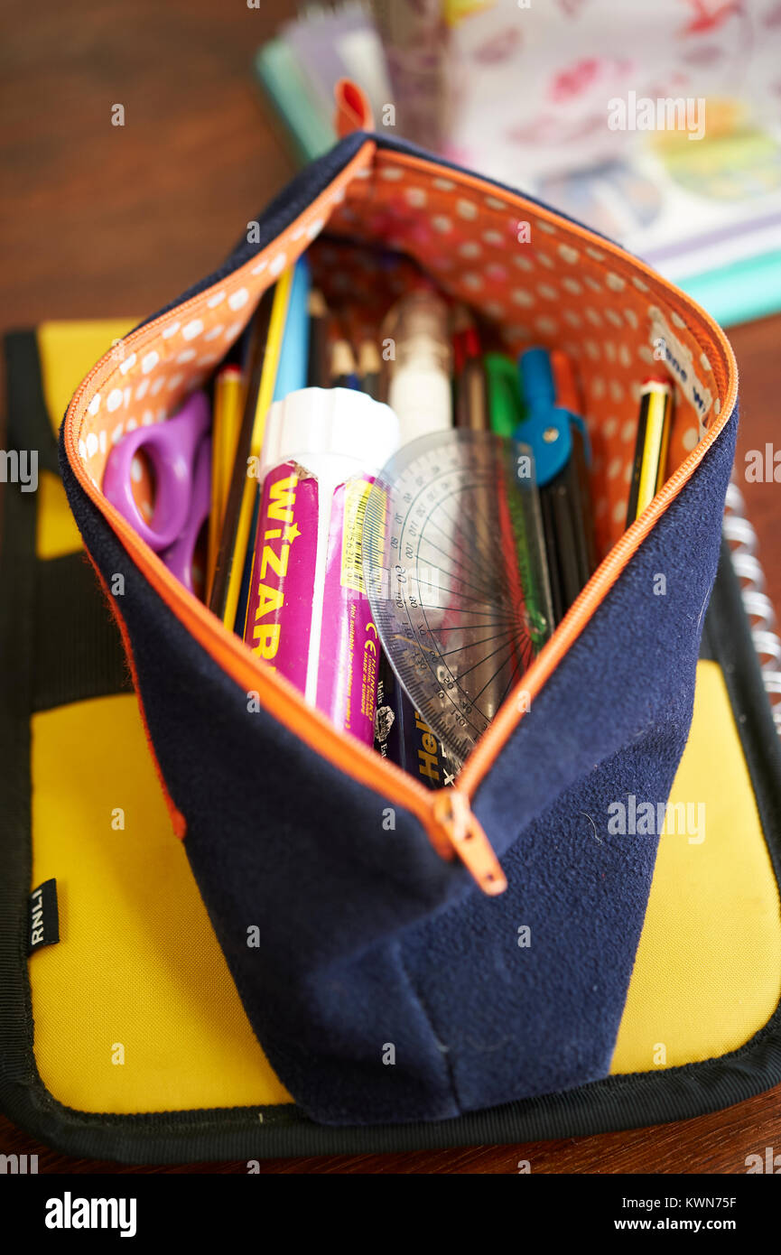 Sharpie pens hi-res stock photography and images - Alamy