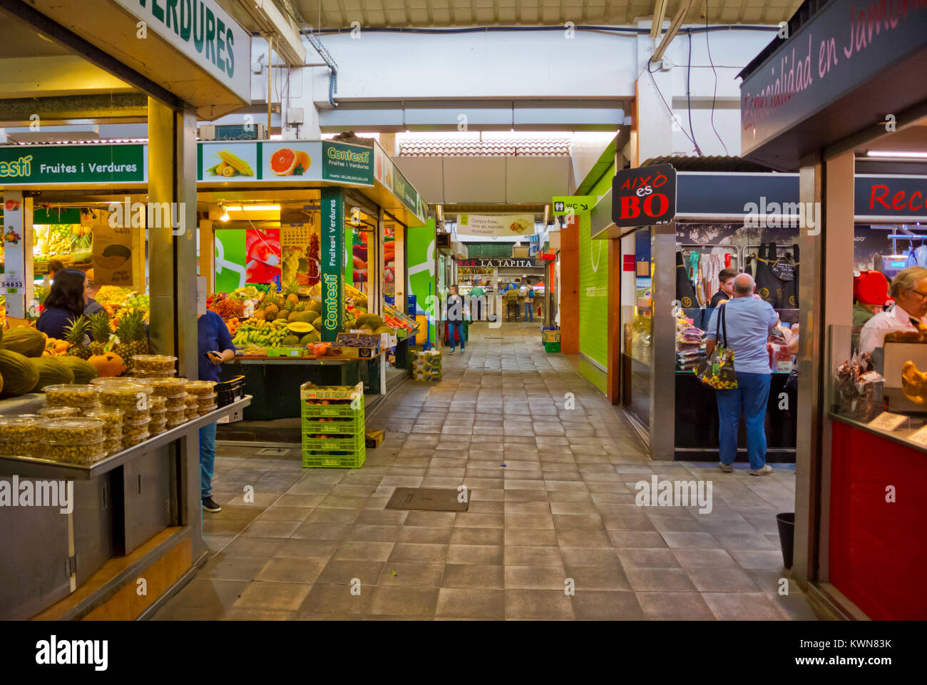 Santa catalina market mallorca hi-res stock photography and images - Alamy