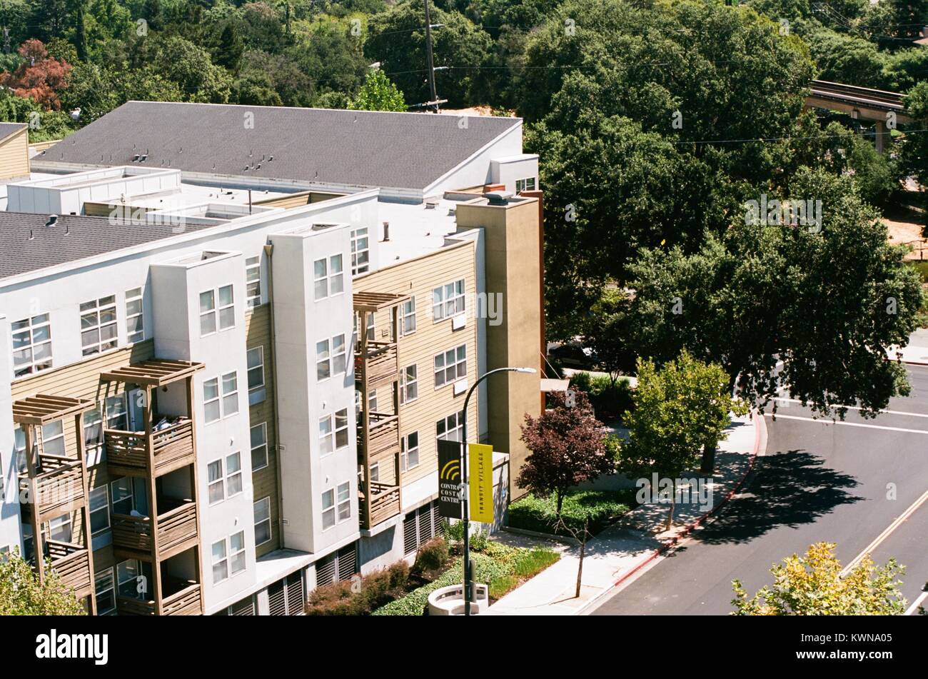 Town center buildings hi-res stock photography and images - Alamy