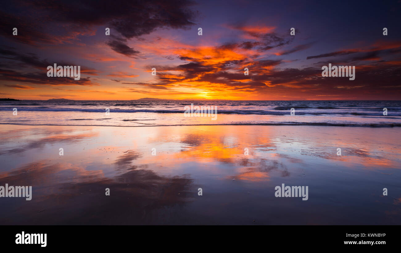 Sunset over the Channel Islands from Ventura State Beach, Ventura ...