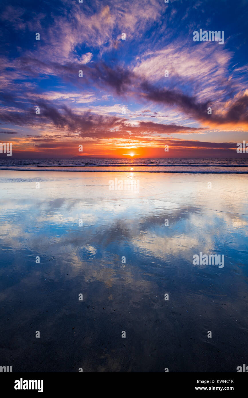 Sunset over the Channel Islands from Ventura State Beach, Ventura ...