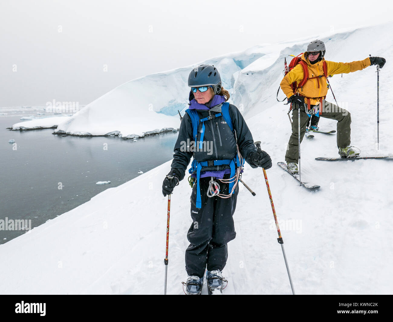 Recreational alpine skiing hi-res stock photography and images - Alamy