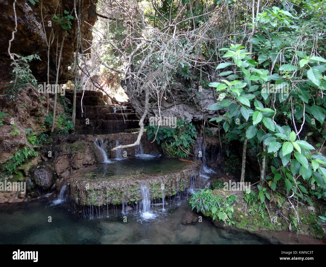 Image of small waterfall hi-res stock photography and images - Alamy