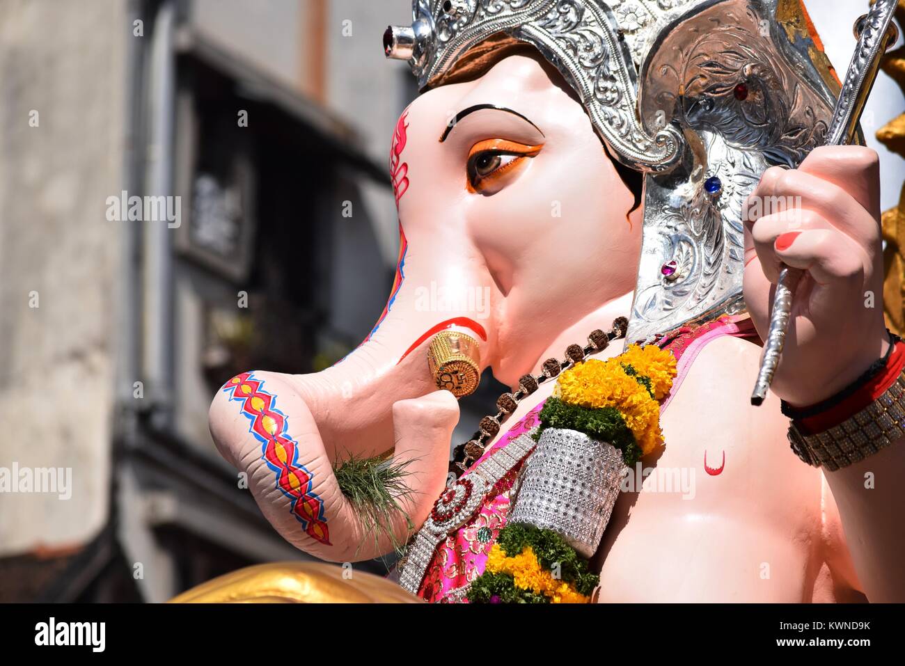 Lord ganesh statue hi-res stock photography and images - Alamy