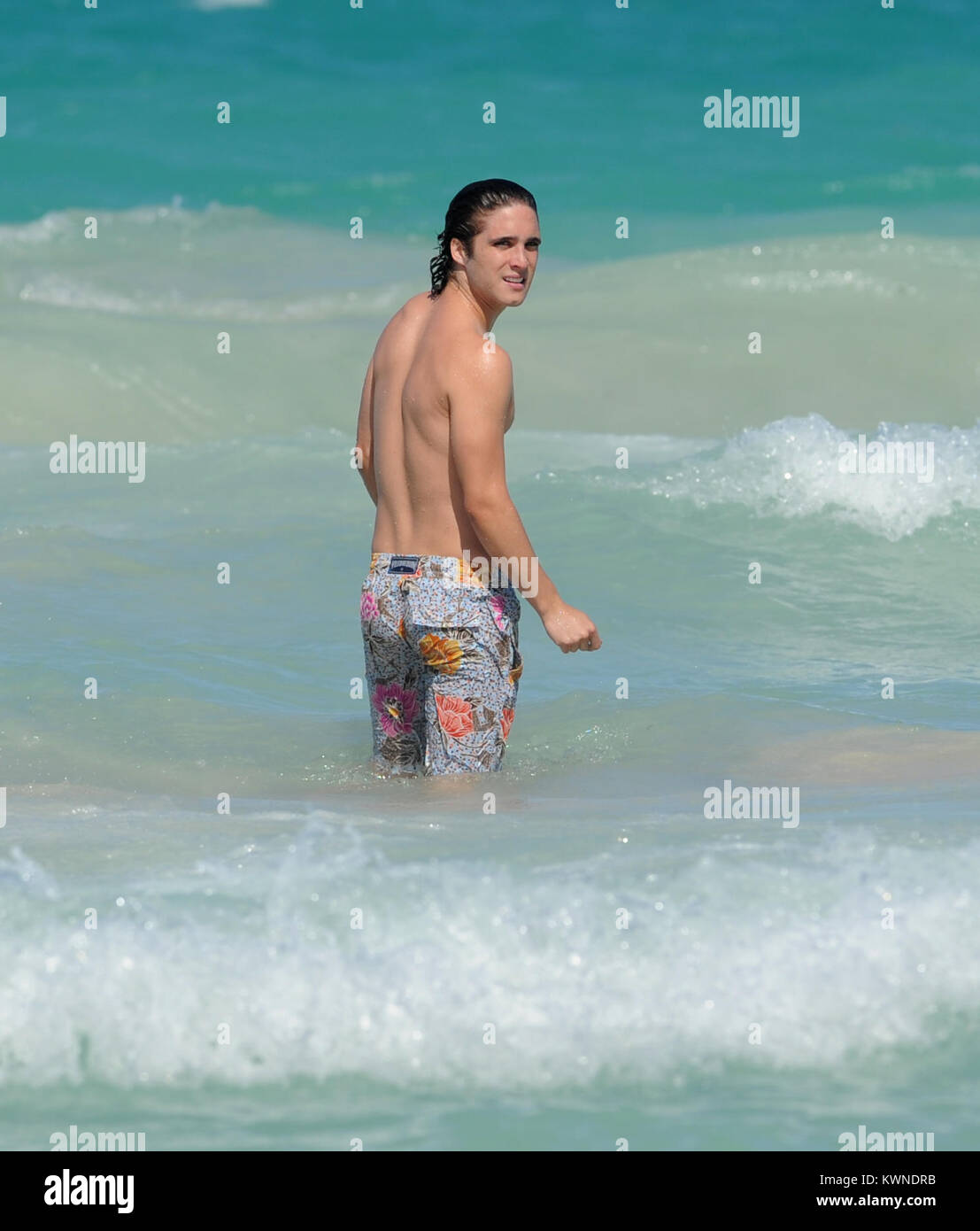 Actor in bathing suit hi-res stock photography and images - Alamy
