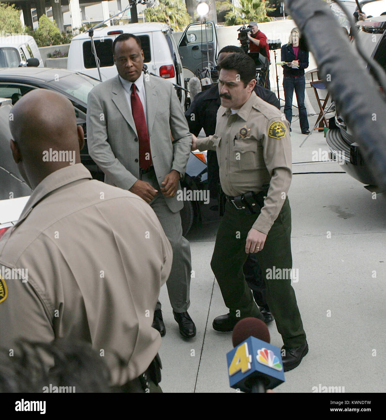 Dr conrad murray hi-res stock photography and images - Alamy