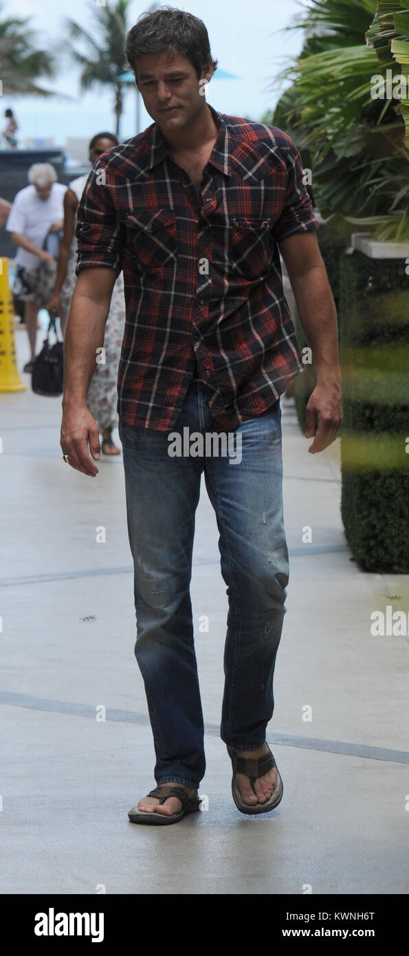 MIAMI BEACH, FL - MAY 1: (EXCLUSIVE COVERAGE) "One Tree Hill" actress ...