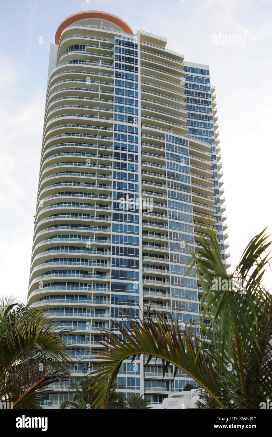 MIAMI BEACH, FL - JULY 10: (Exclusive coverage) Tom Cruise is said to ...