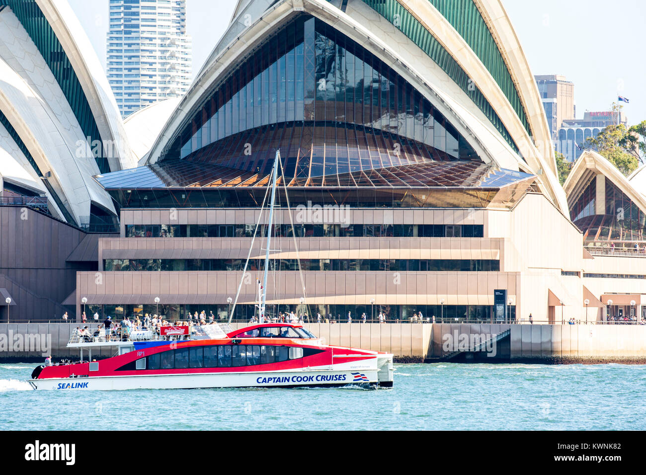 Captain cook for sydney australia hi-res stock photography and images ...