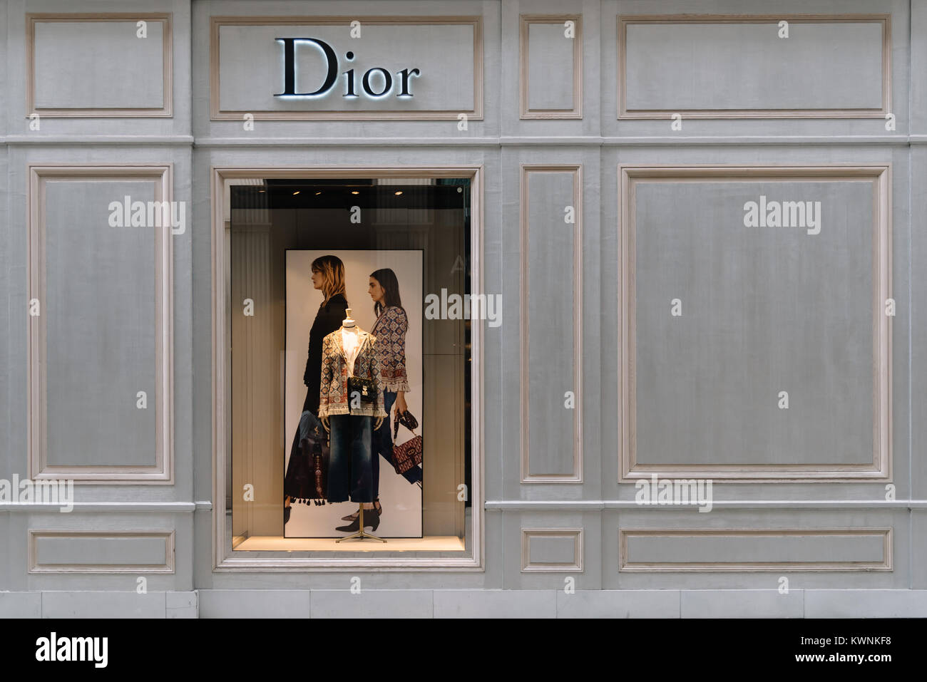 Dior wien hi-res stock photography and images - Alamy