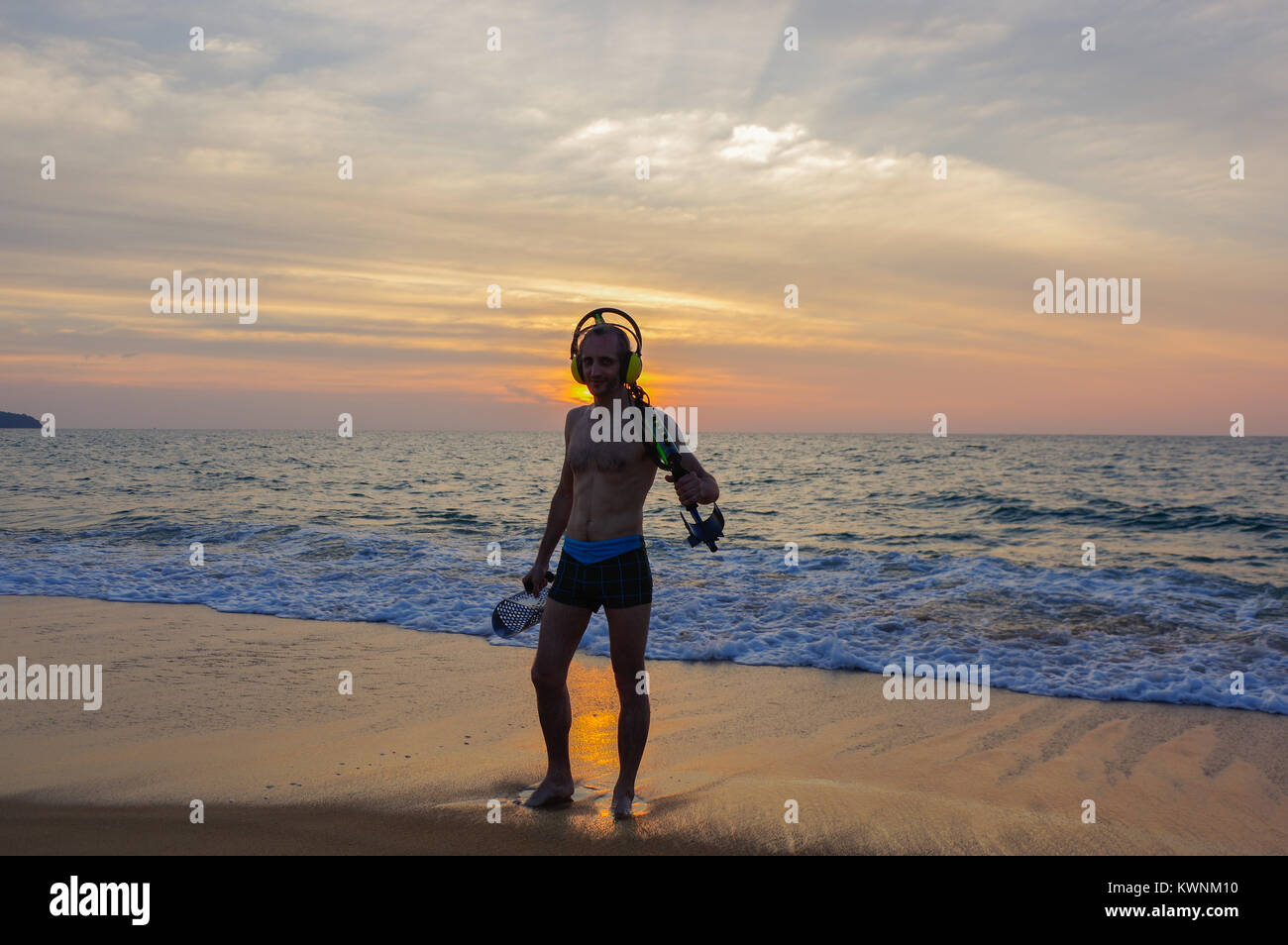 Metal_detector hi-res stock photography and images - Alamy