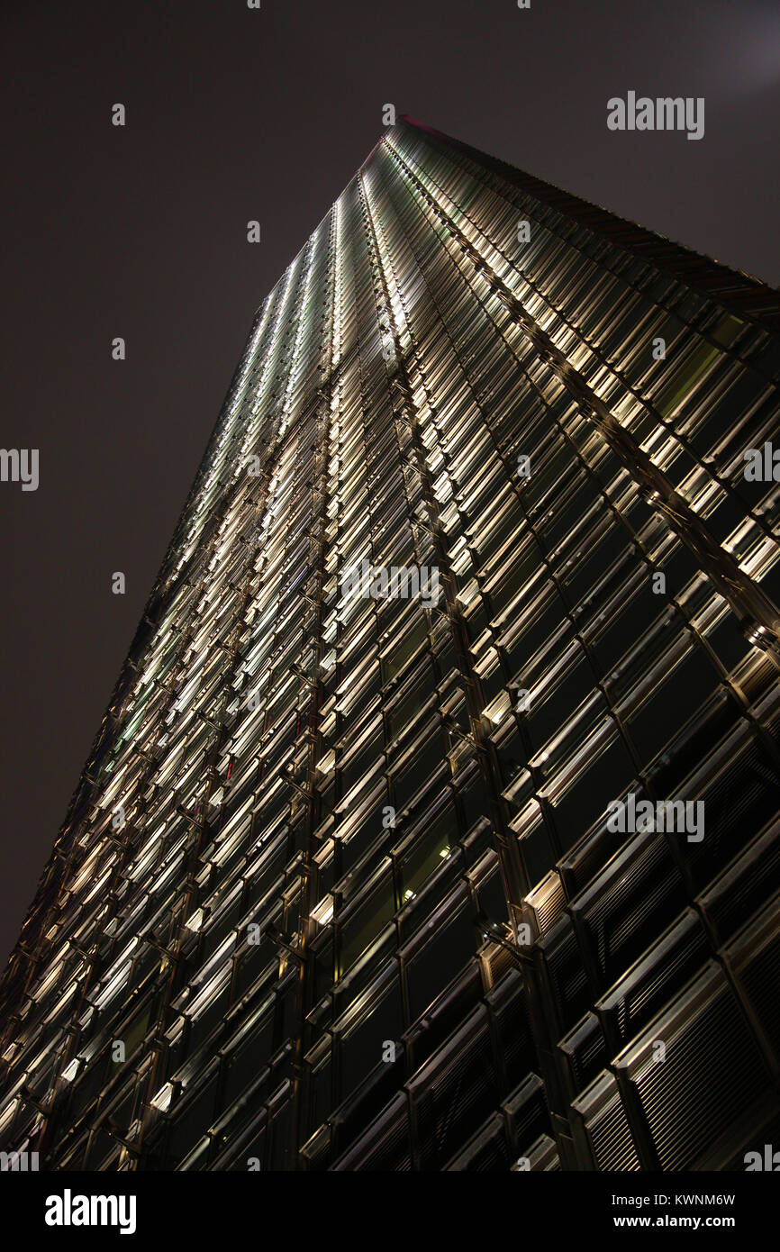 Work night architecture hi-res stock photography and images - Alamy