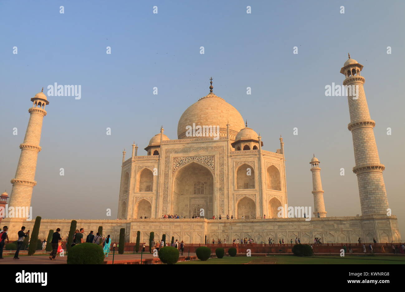 Taj mahal pillar hi-res stock photography and images - Alamy