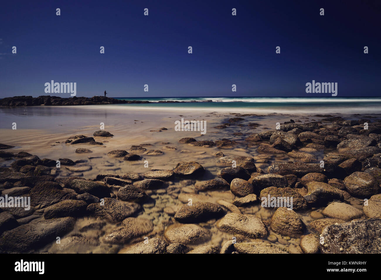 Deep blue emerald sea hi-res stock photography and images - Alamy