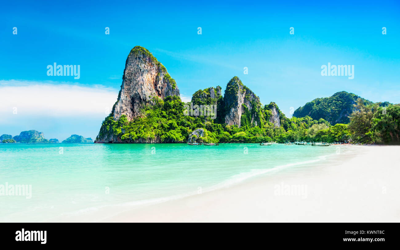 Beauty beach and limestone rocks Stock Photo - Alamy