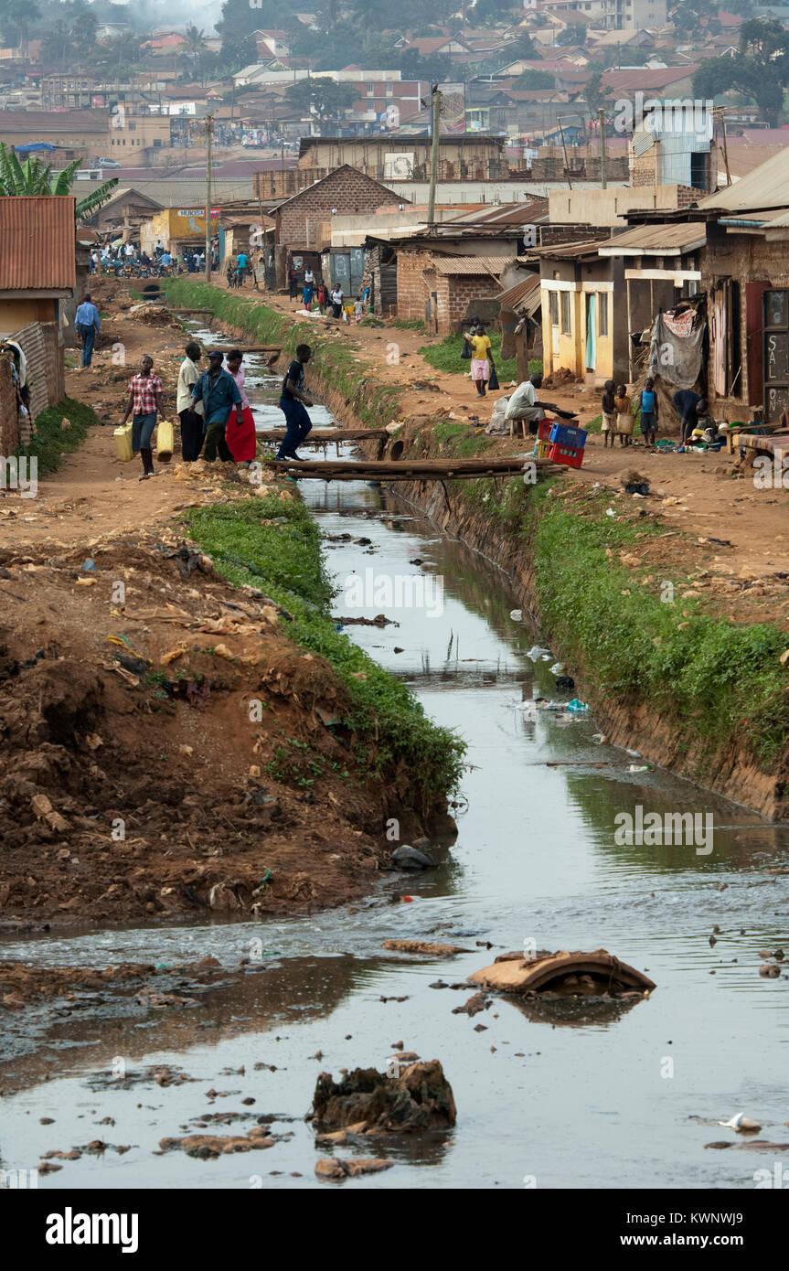 Slums poor families hi-res stock photography and images - Alamy
