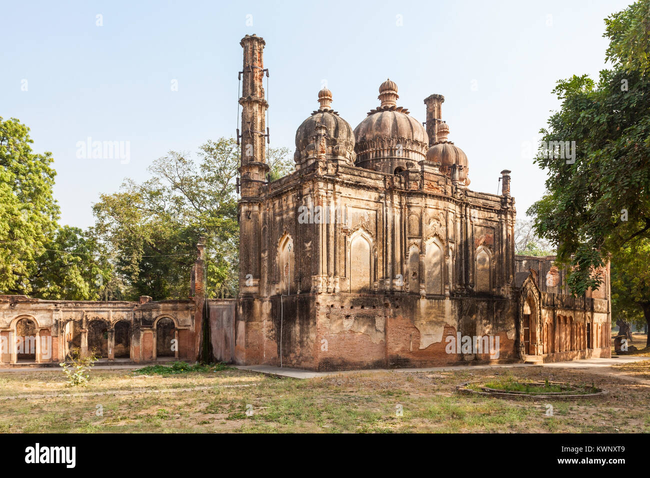 Lucknow mughal architecture hi-res stock photography and images - Alamy