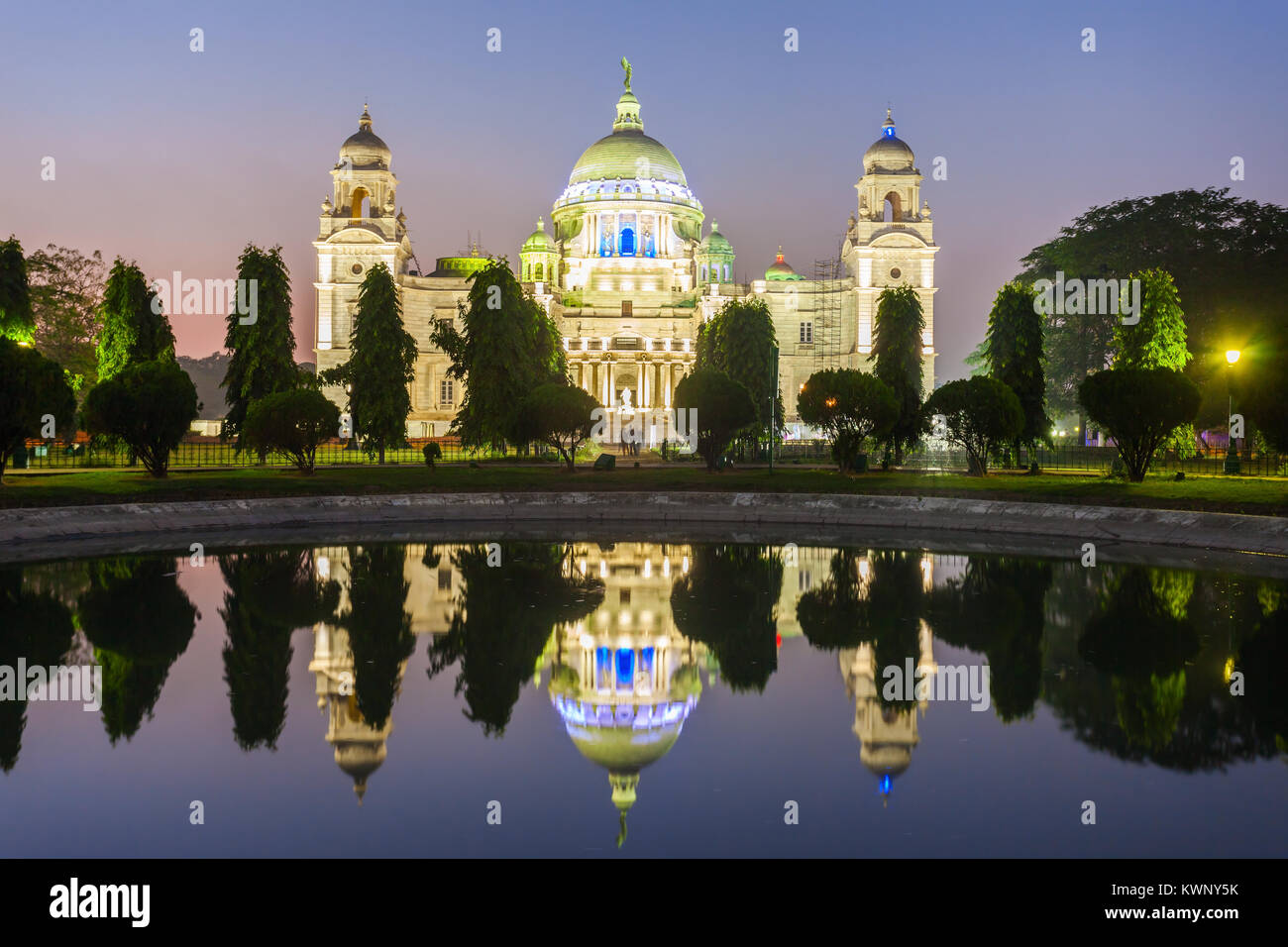 The Victoria Memorial at sunset, it is a large marble building in ...