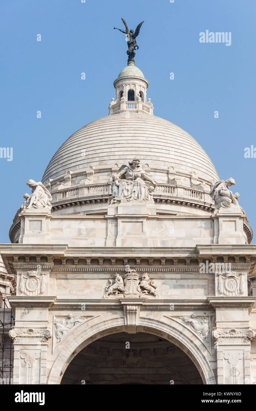 Dome of the Victoria Memorial building in Kolkata Stock Photo - Alamy
