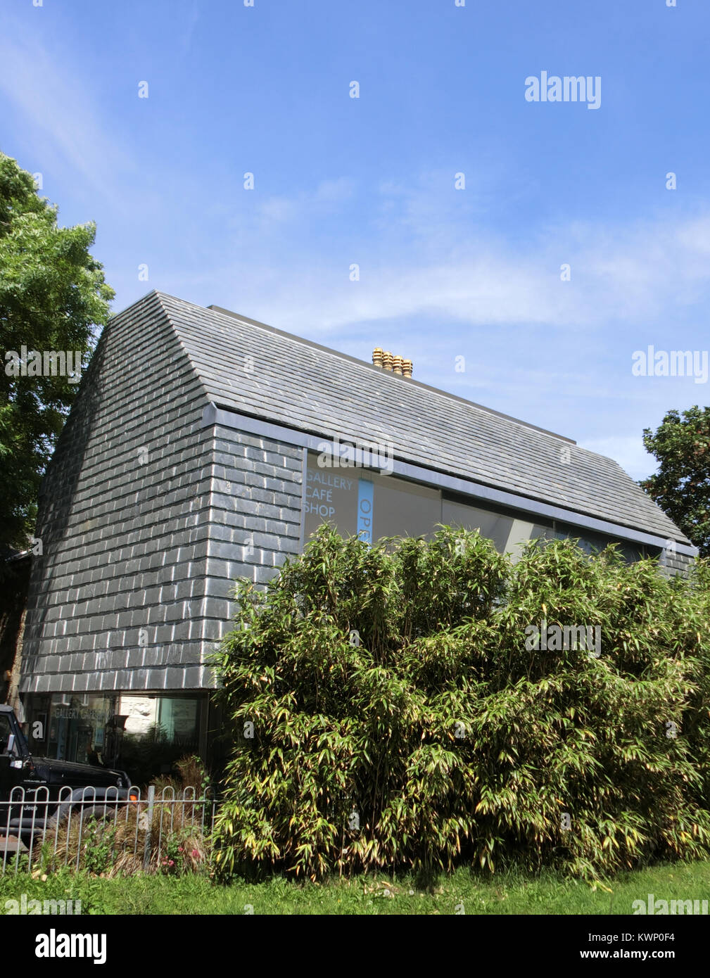 Newlyn Art Gallery, Newlyn, Cornwall, England, UK in Summer Stock Photo ...