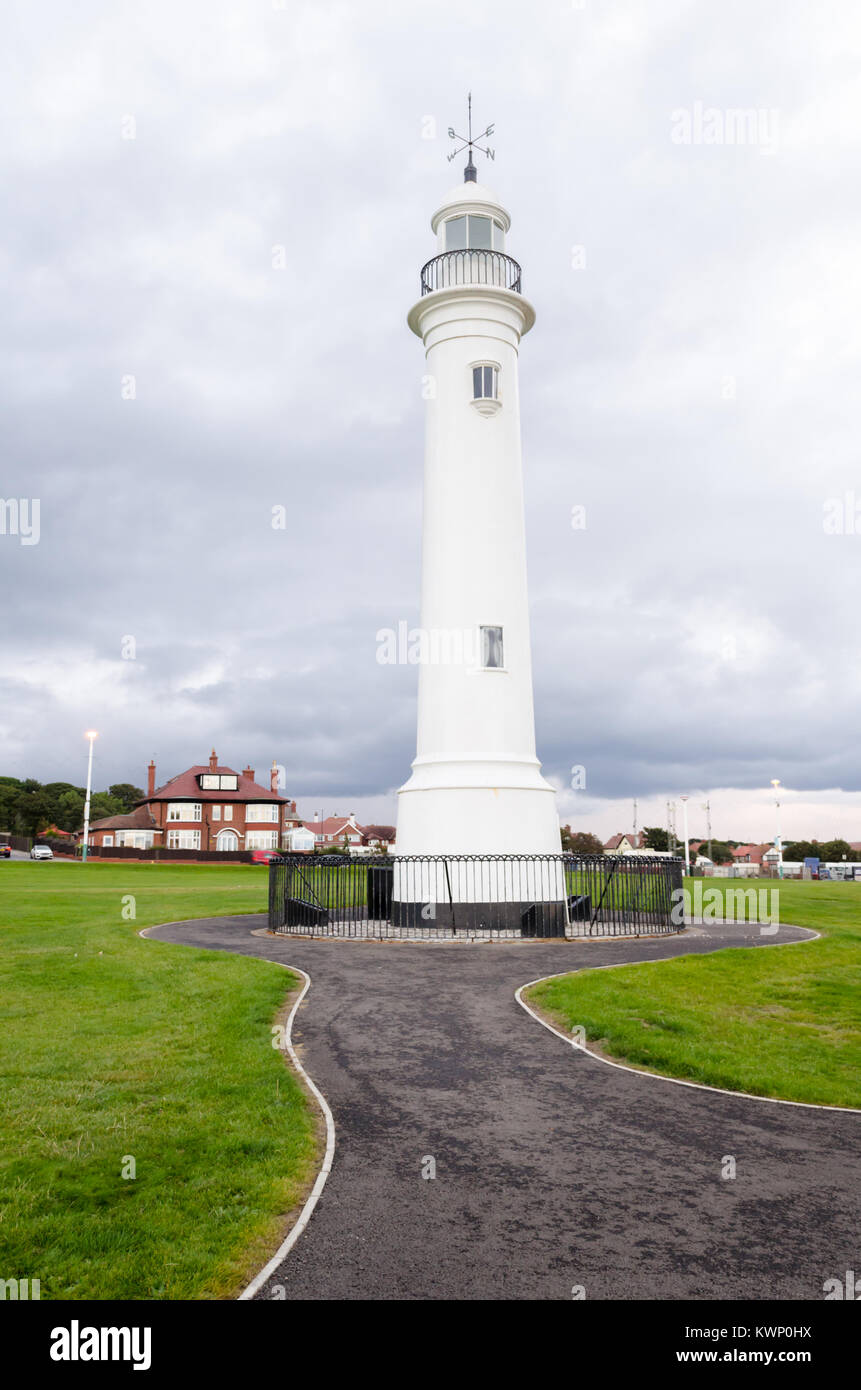 Sunderland south pier lighthouse hi-res stock photography and images ...