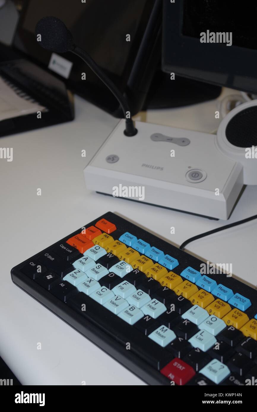 Hospital keyboard hi-res stock photography and images - Alamy