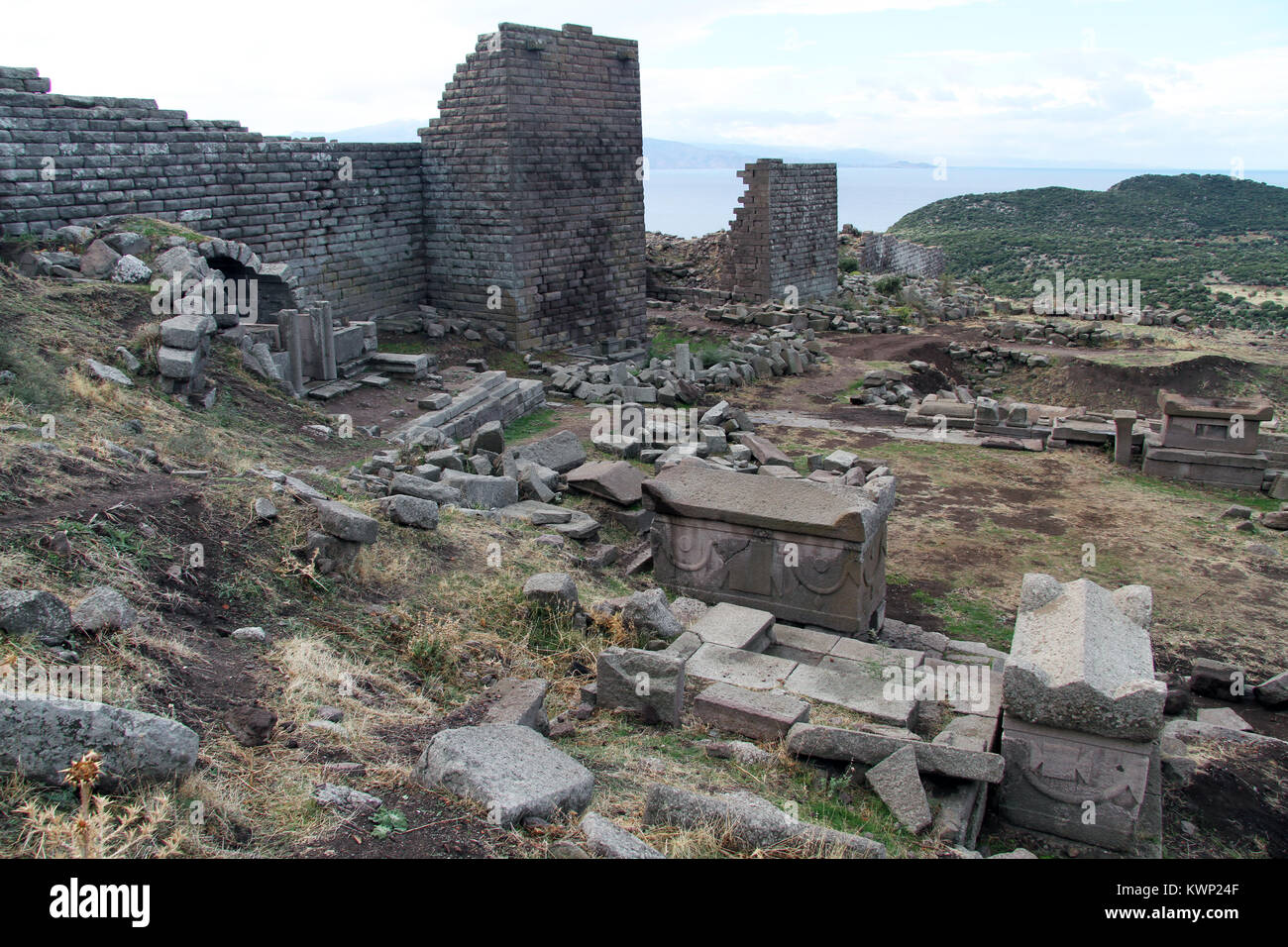 Sarcophagus door hi-res stock photography and images - Alamy