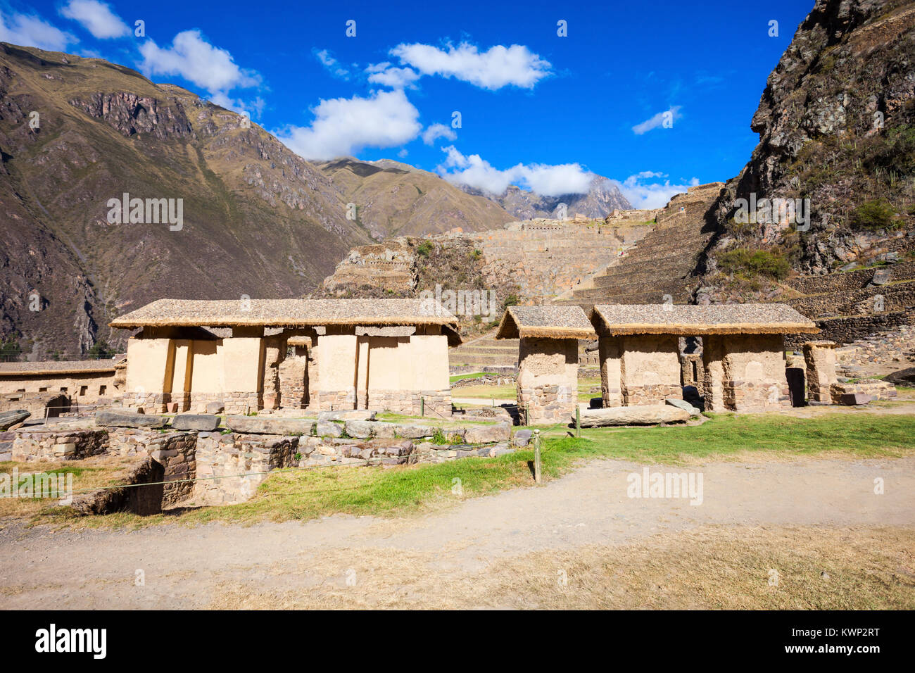 Ollantaytambo Inca ruined town in southern Peru Stock Photo - Alamy