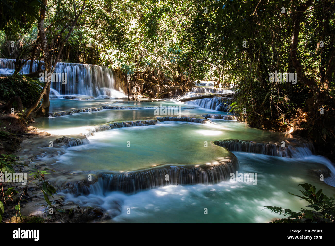 Free flowing pools hi-res stock photography and images - Alamy