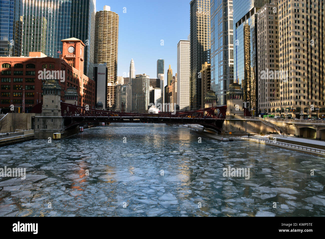 Chicago weather hi-res stock photography and images - Alamy