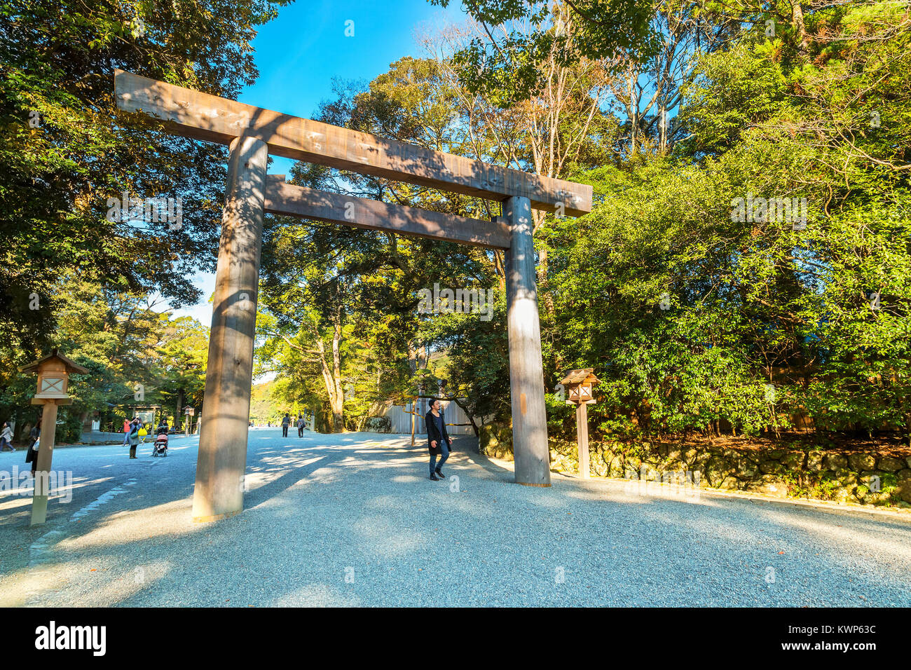 Isejingu shrine hi-res stock photography and images - Alamy