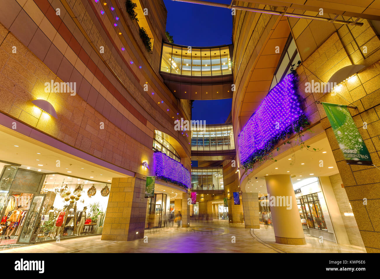 Japan osaka namba parks architecture hi-res stock photography and ...