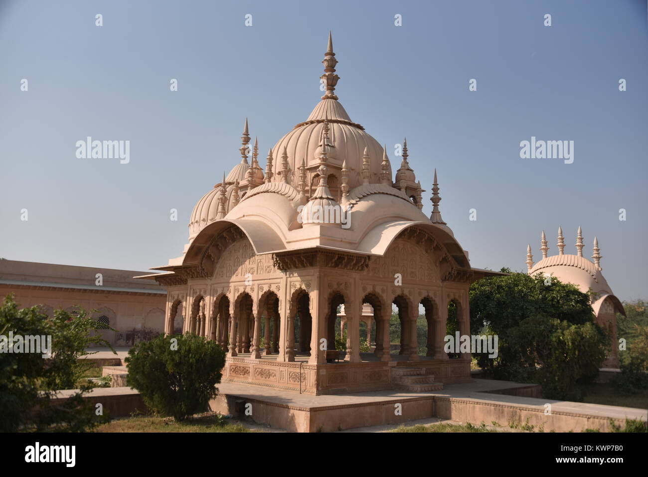 Kusum sarovar hi-res stock photography and images - Alamy