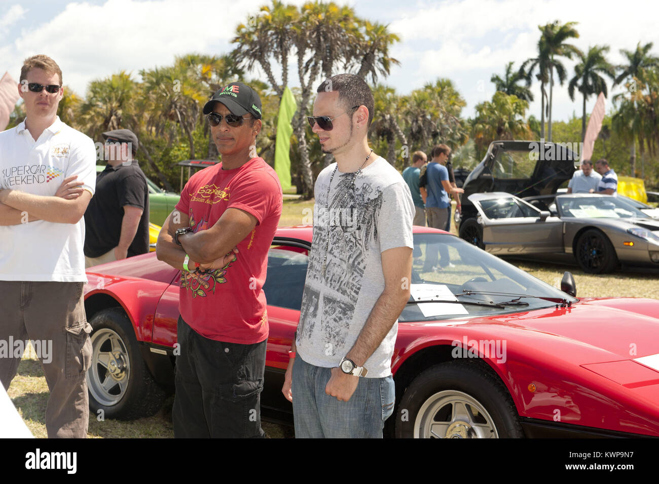 Gloria estefan and jennifer lopez hi-res stock photography and images ...