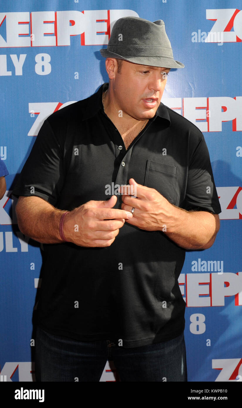 MIAMI BEACH, FL - JUNE 23: Kevin James attends the Miami premiere of ...